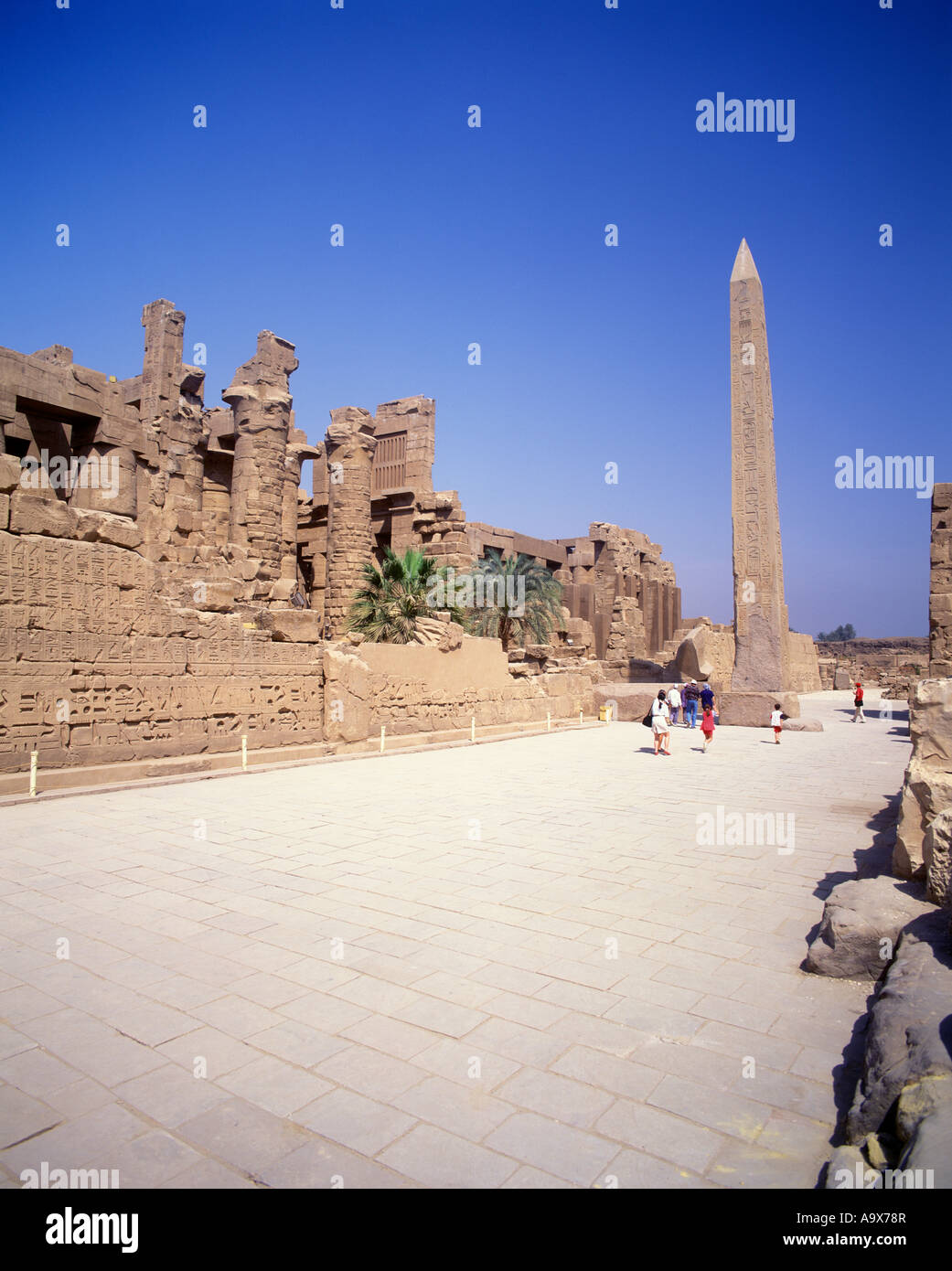 OBELISK OF HATHEPSUT GREAT TEMPLE OF AMUN KARNAK LUXOR RUINS EGYPT ...