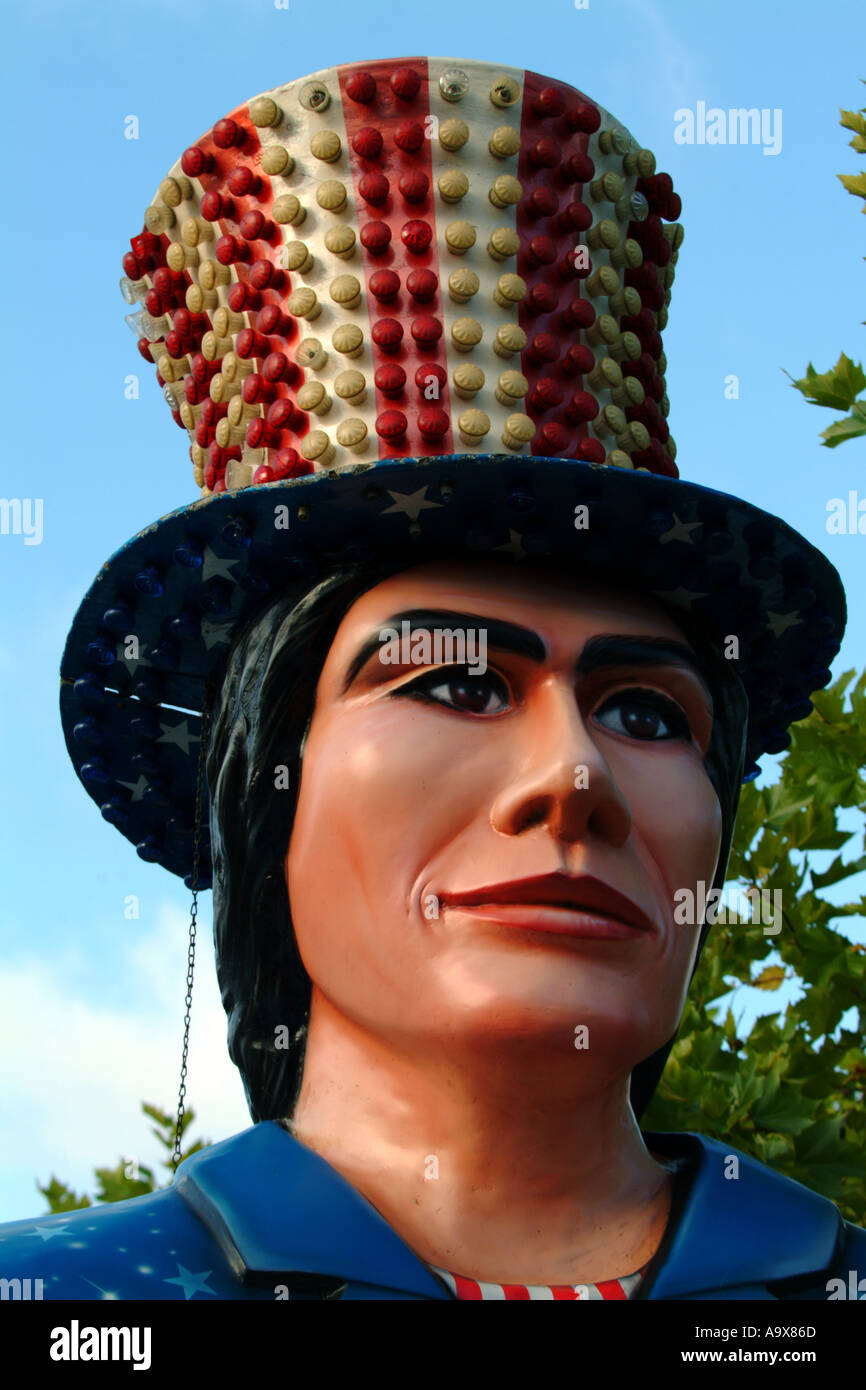Man top hat spooky hi-res stock photography and images - Alamy