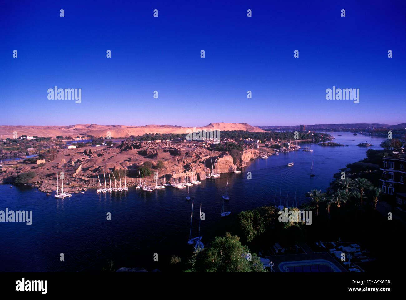 Nile riverfront hi-res stock photography and images - Alamy
