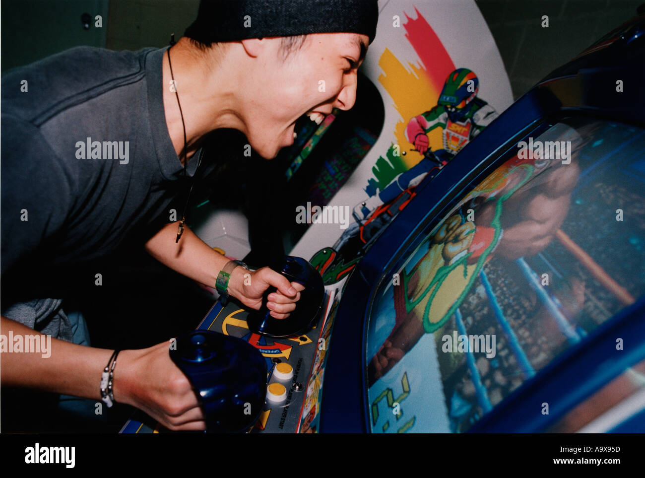 Boxing arcade hi-res stock photography and images - Alamy