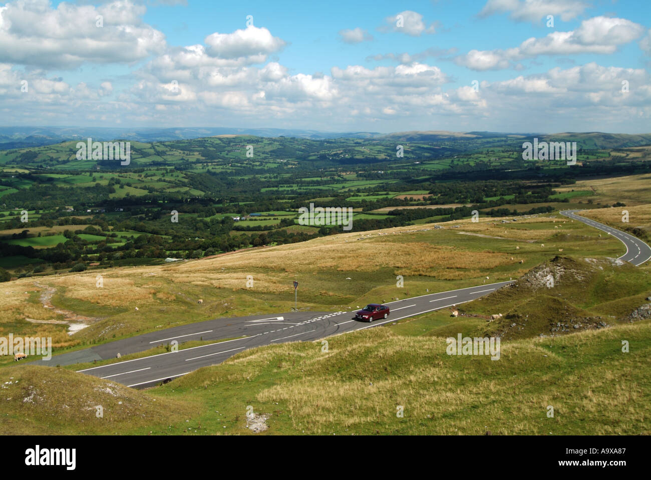 Rolling transition of hi-res stock photography and images - Alamy
