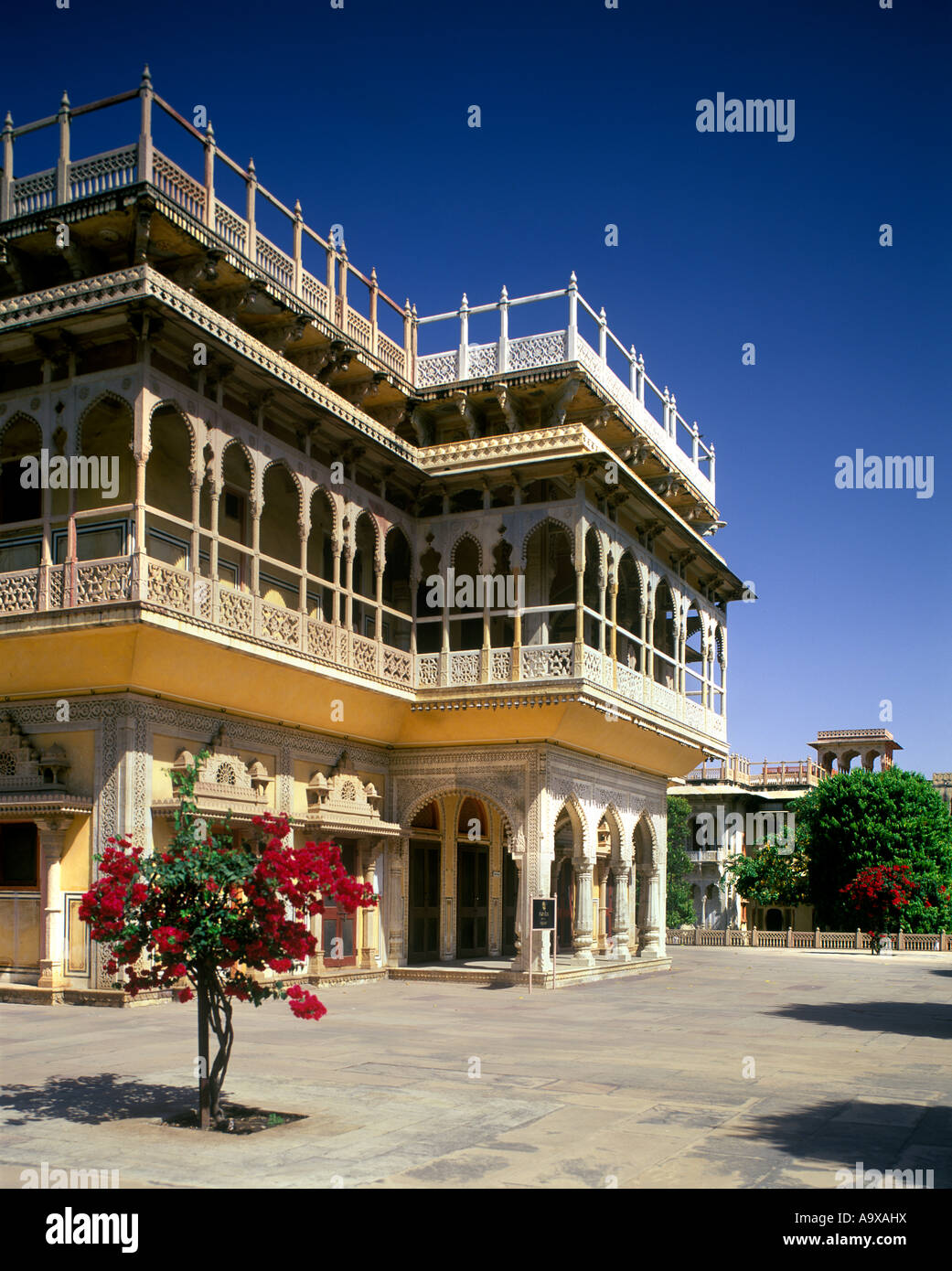 Welcome to india hi-res stock photography and images - Alamy