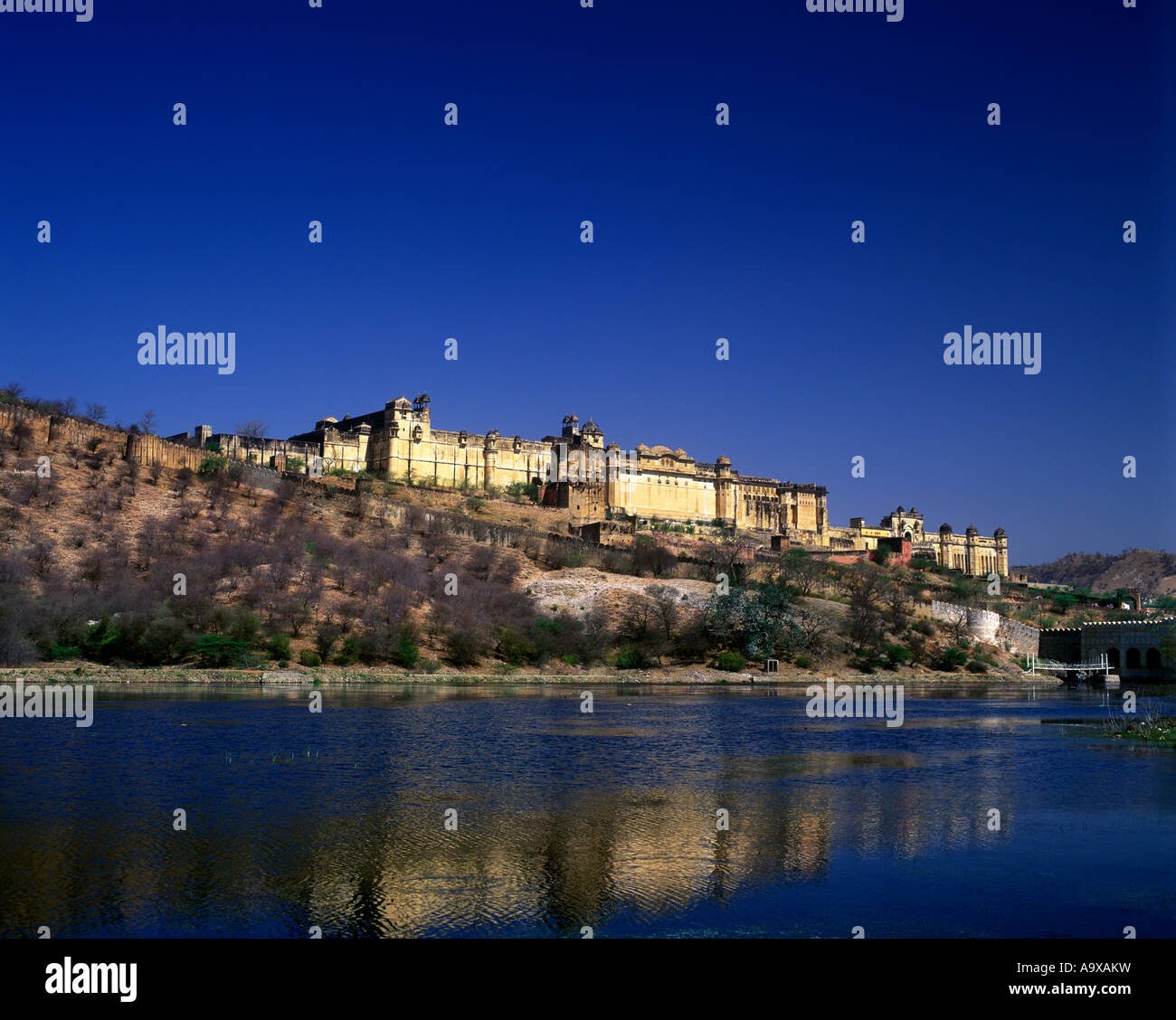 AMBER PALACE REFLECTED IN MOAT JAIPUR RAJASTHAN INDIA Stock Photo - Alamy