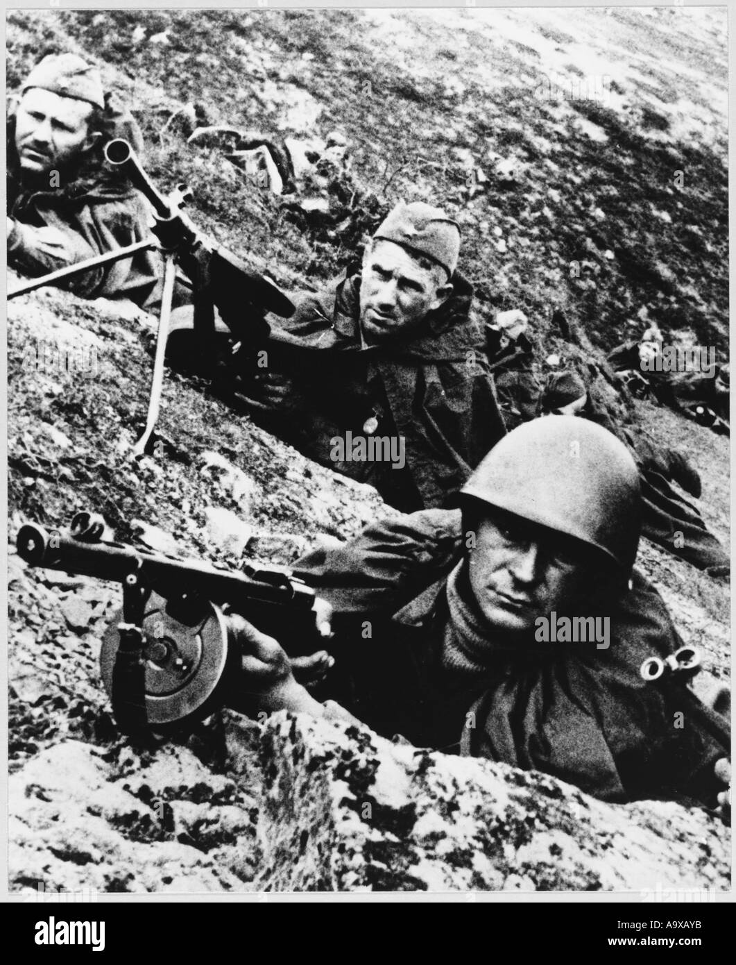 Army trench hi-res stock photography and images - Alamy