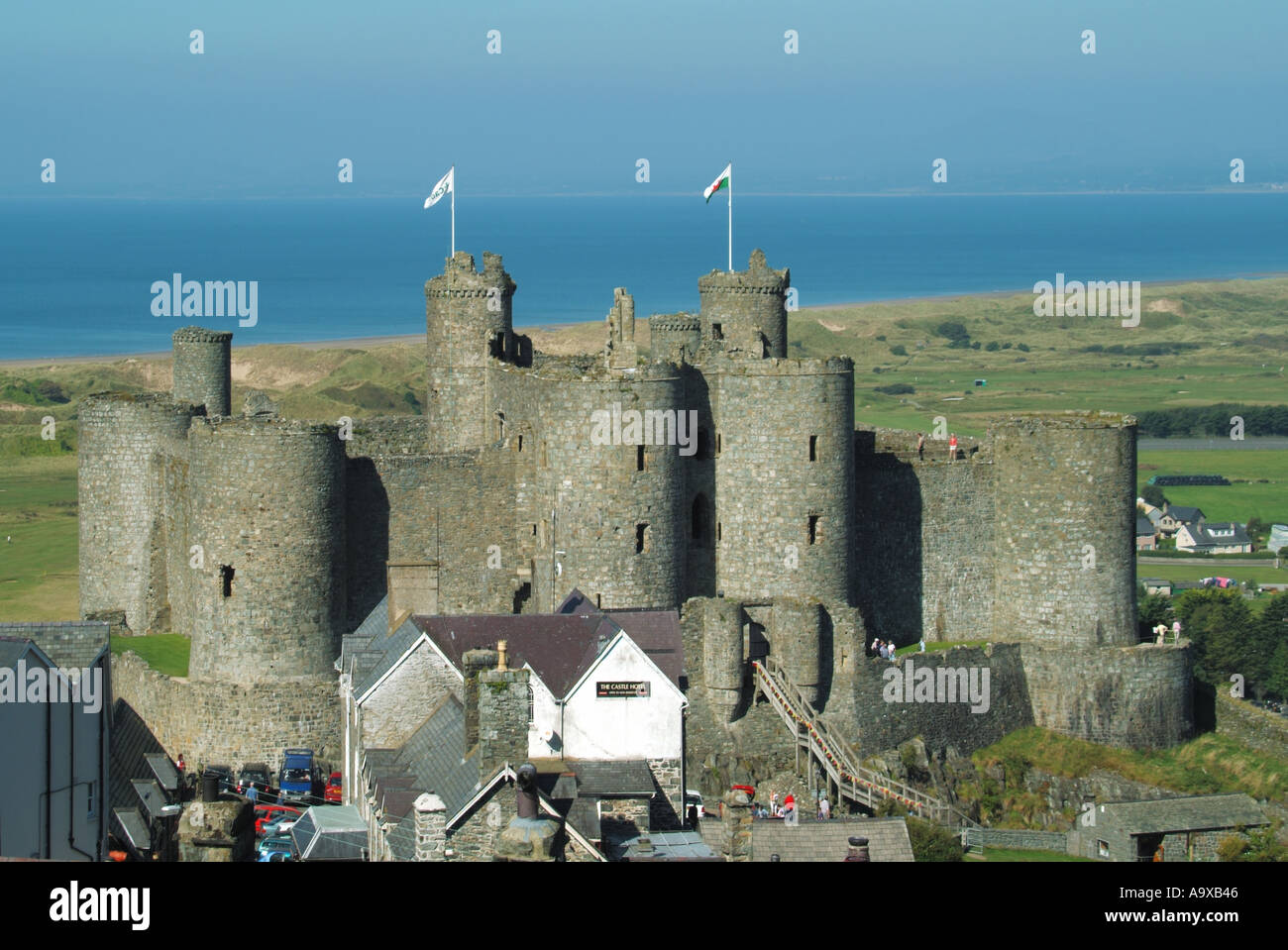Harlech hotel hi-res stock photography and images - Alamy
