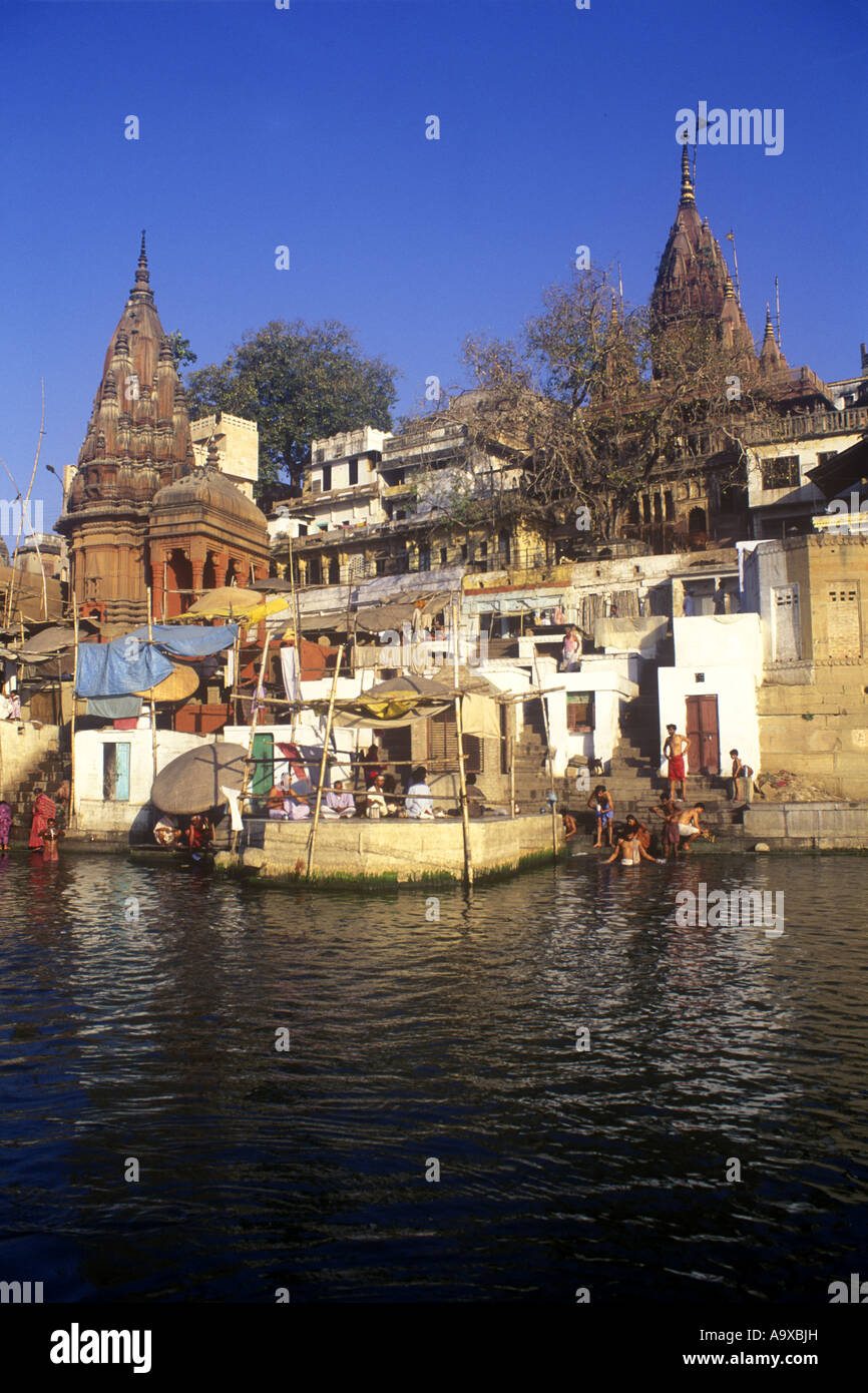 SCINDIA GHAT RIVER GANGES VARANASI UTAR PRADESH INDIA Stock Photo - Alamy