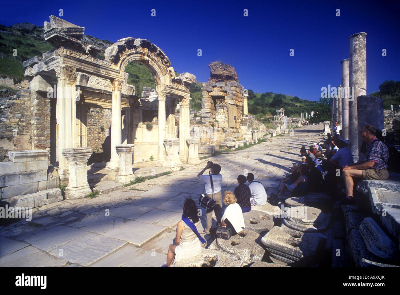 TEMPLE OF HADRIAN CURETES STREET EPHESUS RUINS TURKEY Stock Photo - Alamy