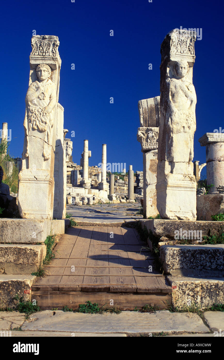 Ephesus turkey gate of hercules hi-res stock photography and images - Alamy