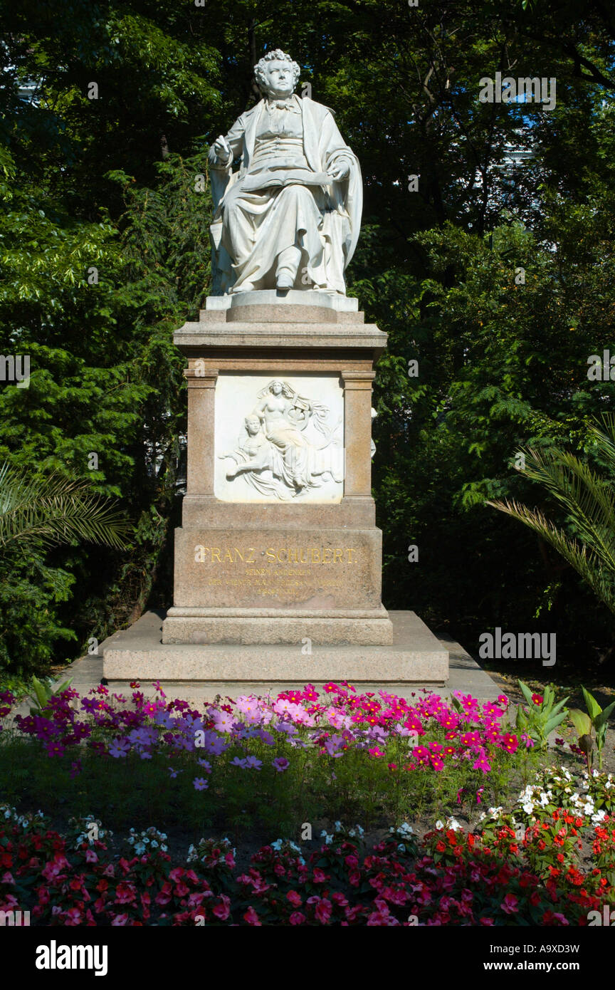 Schubert sculpture hi-res stock photography and images - Alamy