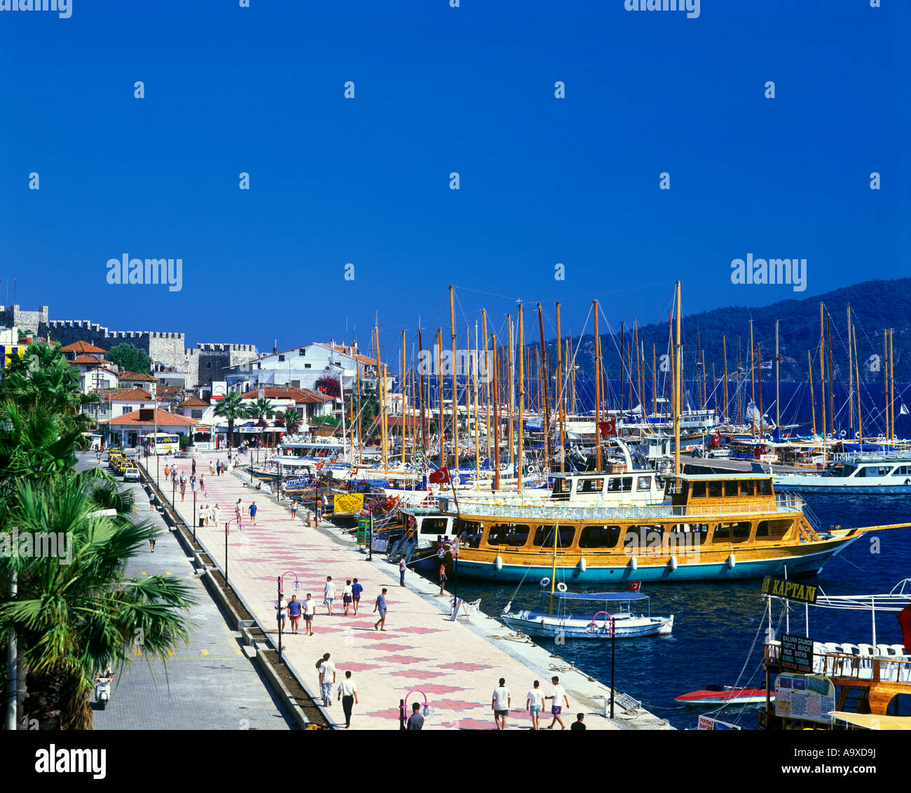 SIGHTSEEING EXCURSION BOAT PIER MARMARIS AEGEAN COASTLINE TURKEY Stock ...