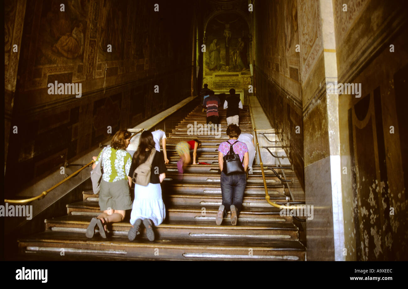 Pilgrims scale the steps on their knees - Scala Sancta Latern - Piazza ...