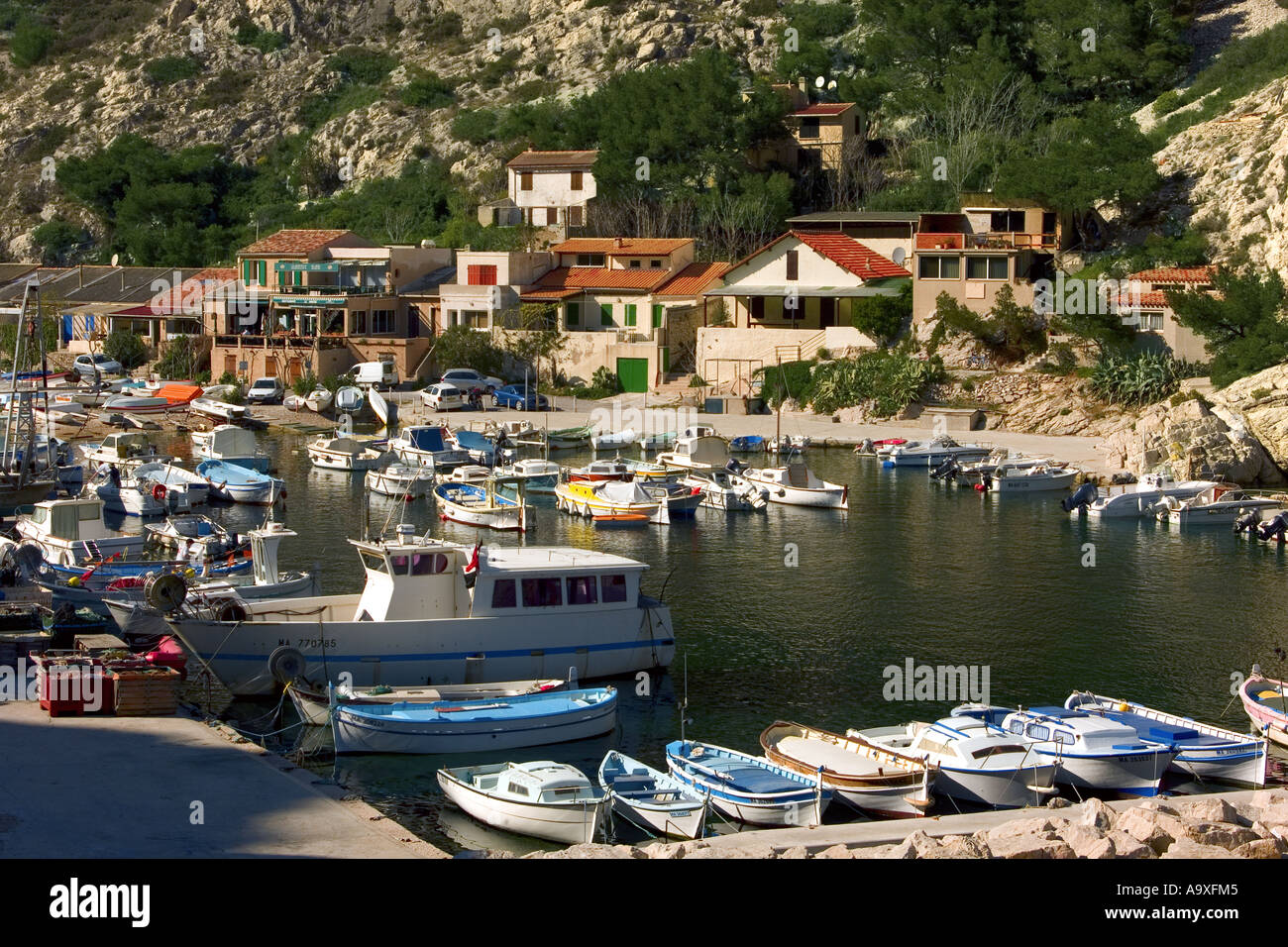 Calanques near marseille morgiou provence hi-res stock photography and ...