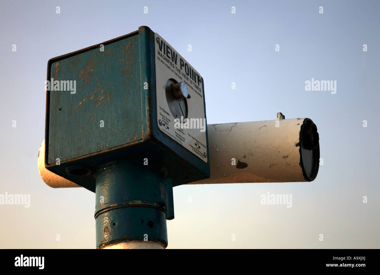 Public viewpoint telescopt Stock Photo - Alamy