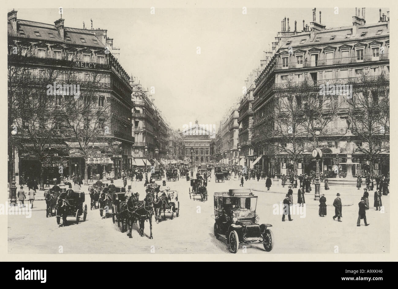 Avenue of the opera paris hi-res stock photography and images - Alamy