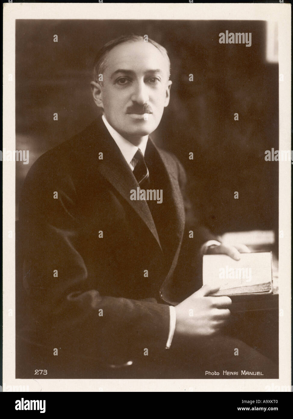 Maurois hi-res stock photography and images - Alamy