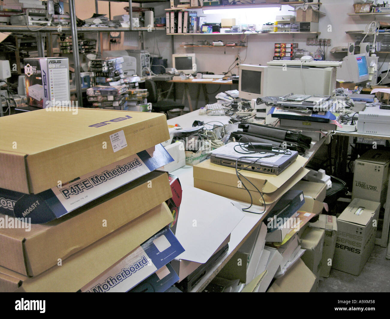 Admin work hi-res stock photography and images - Alamy