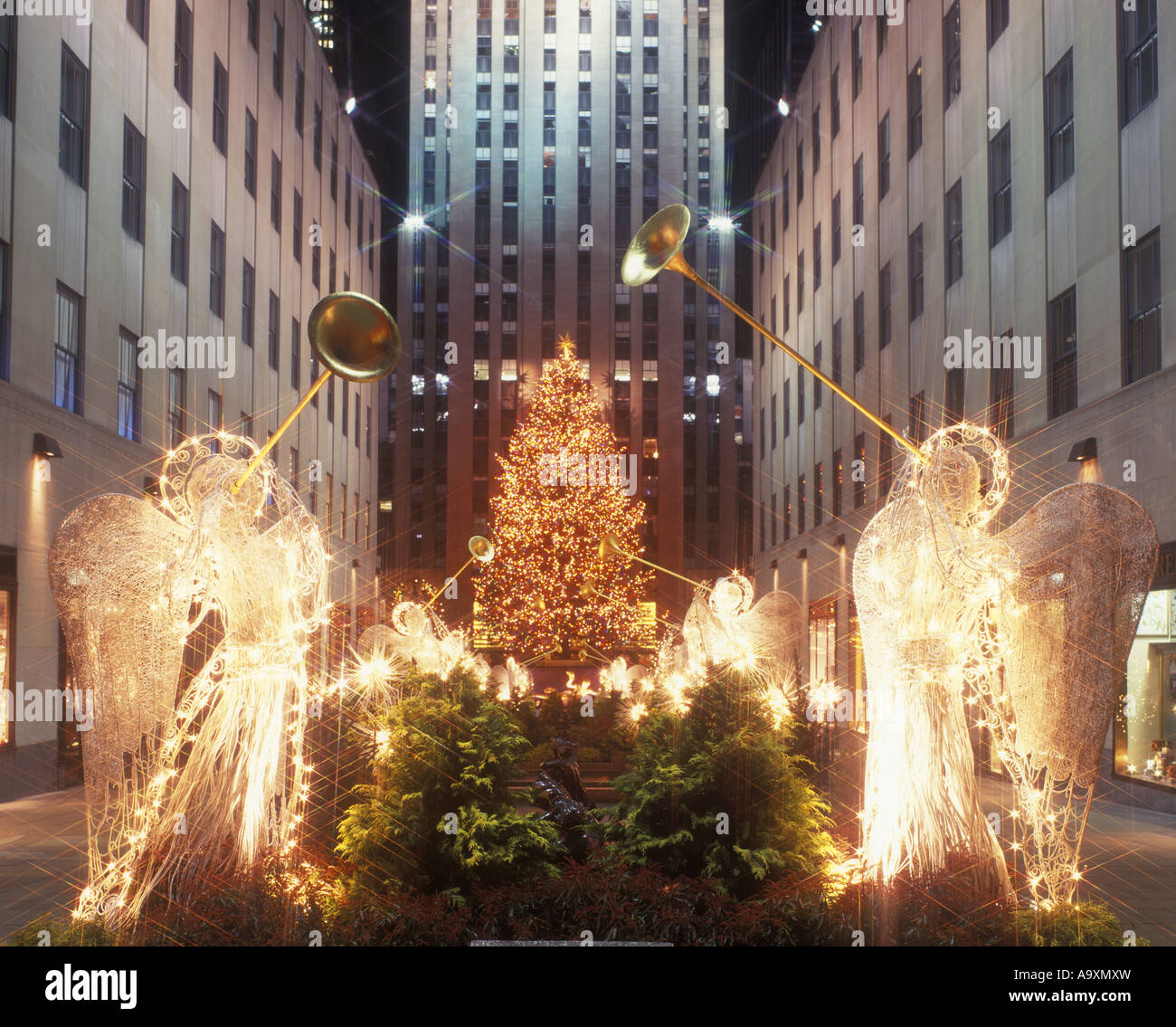 CHRISTMAS TREE ANGELS ROCKEFELLER CENTER (©RAYMOND HOOD 1939) FIFTH ...