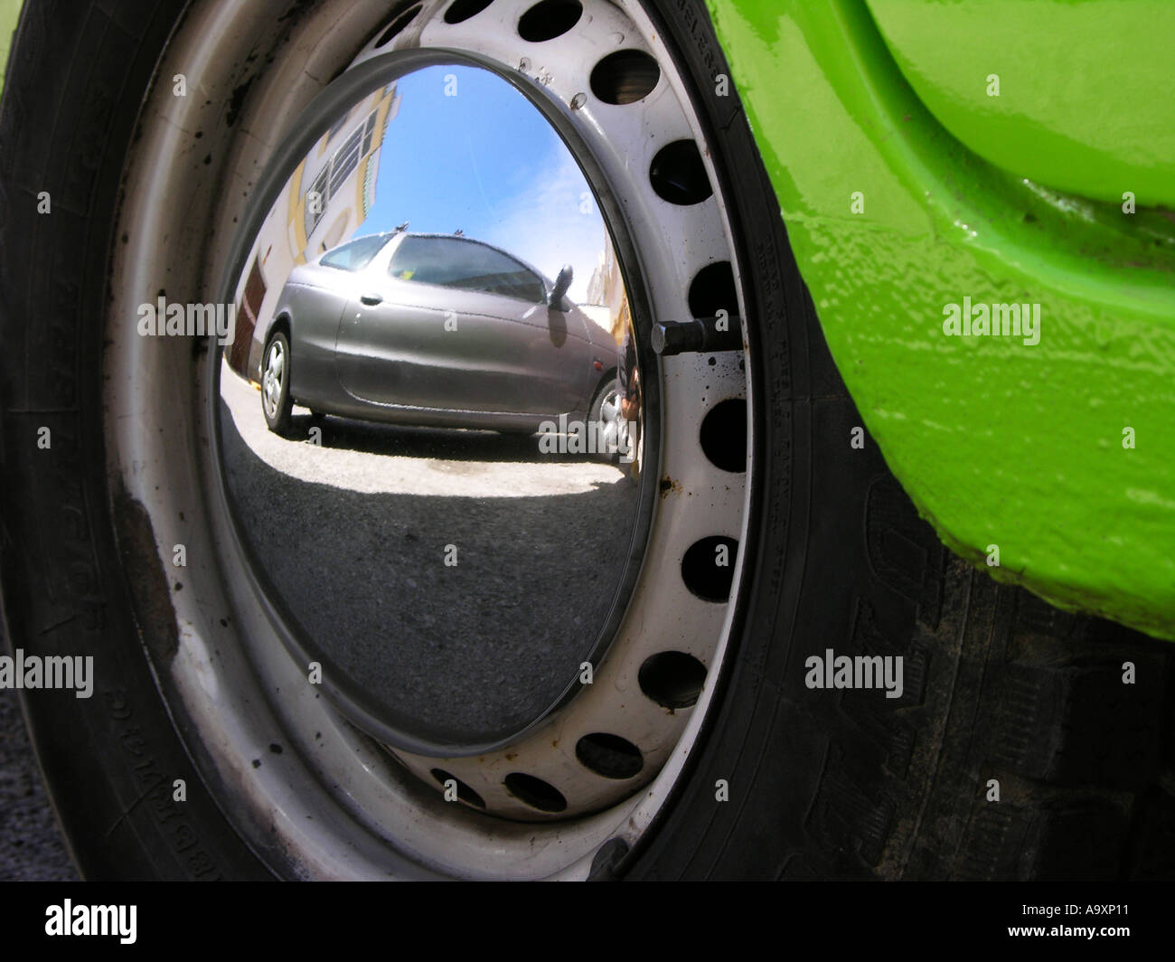 Van wheel hi-res stock photography and images - Alamy