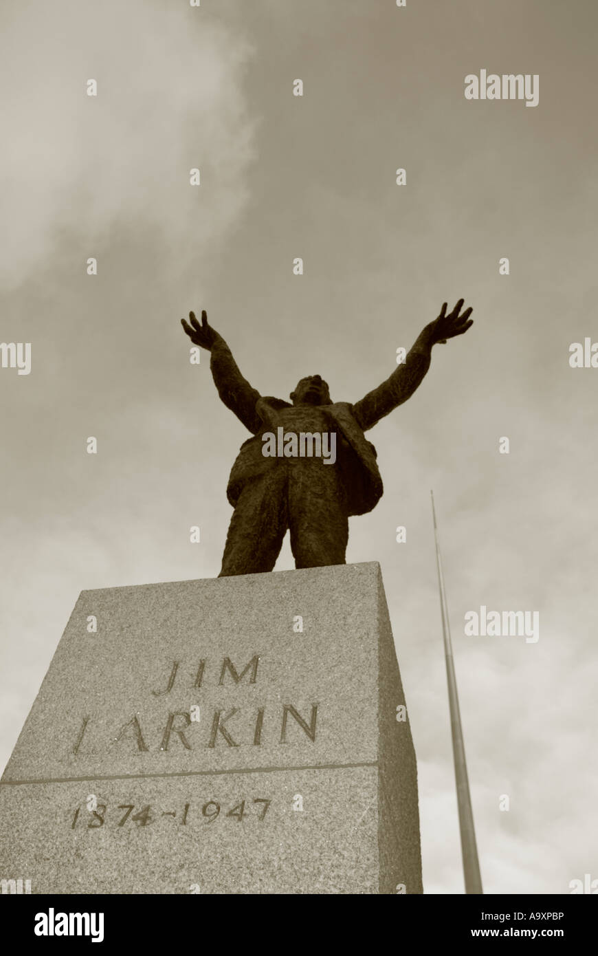 Jim Larkin Statue, Dublin, Ireland Stock Photo - Alamy