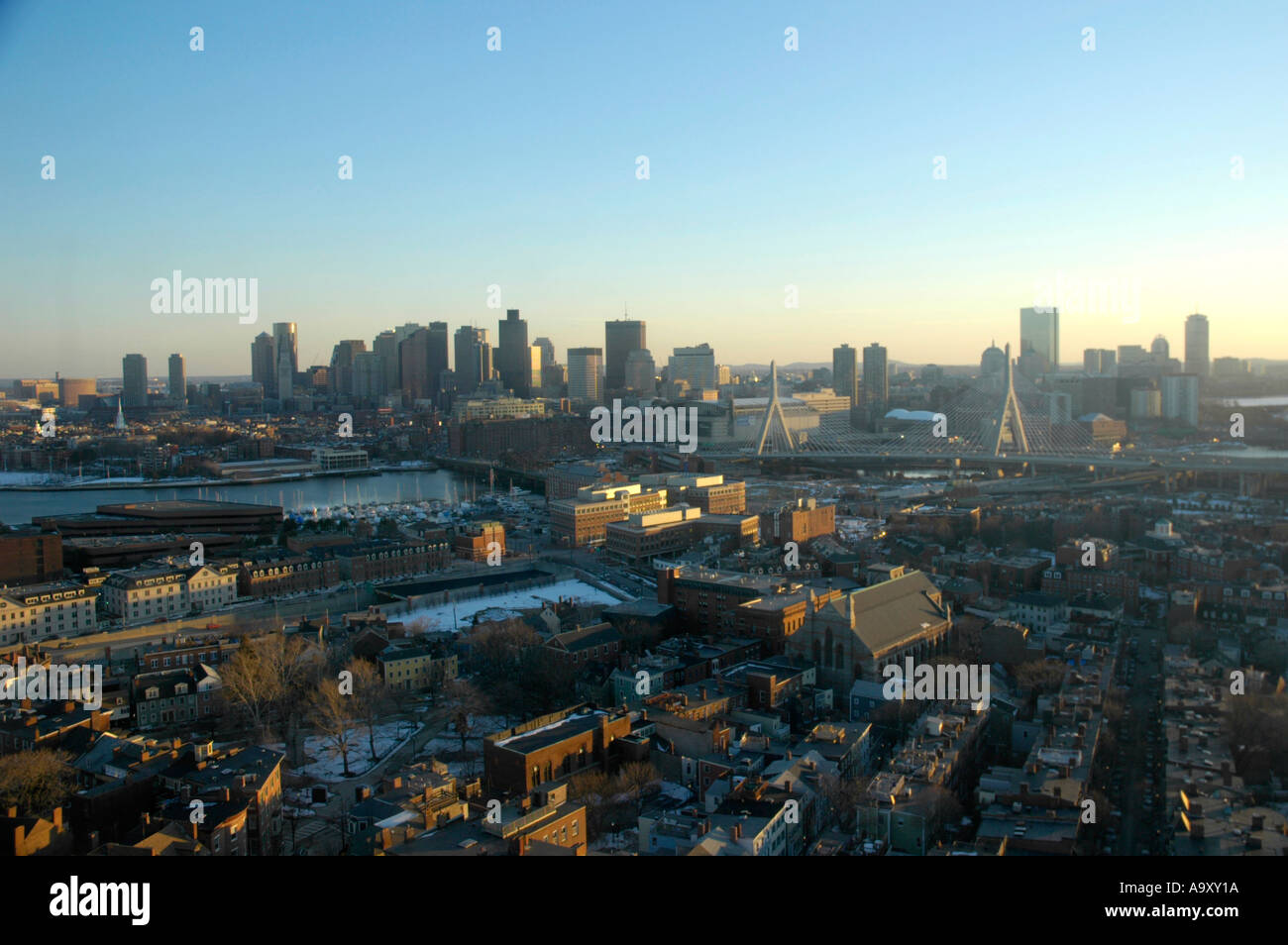 Boston skyline bunker hill monument hi-res stock photography and images ...