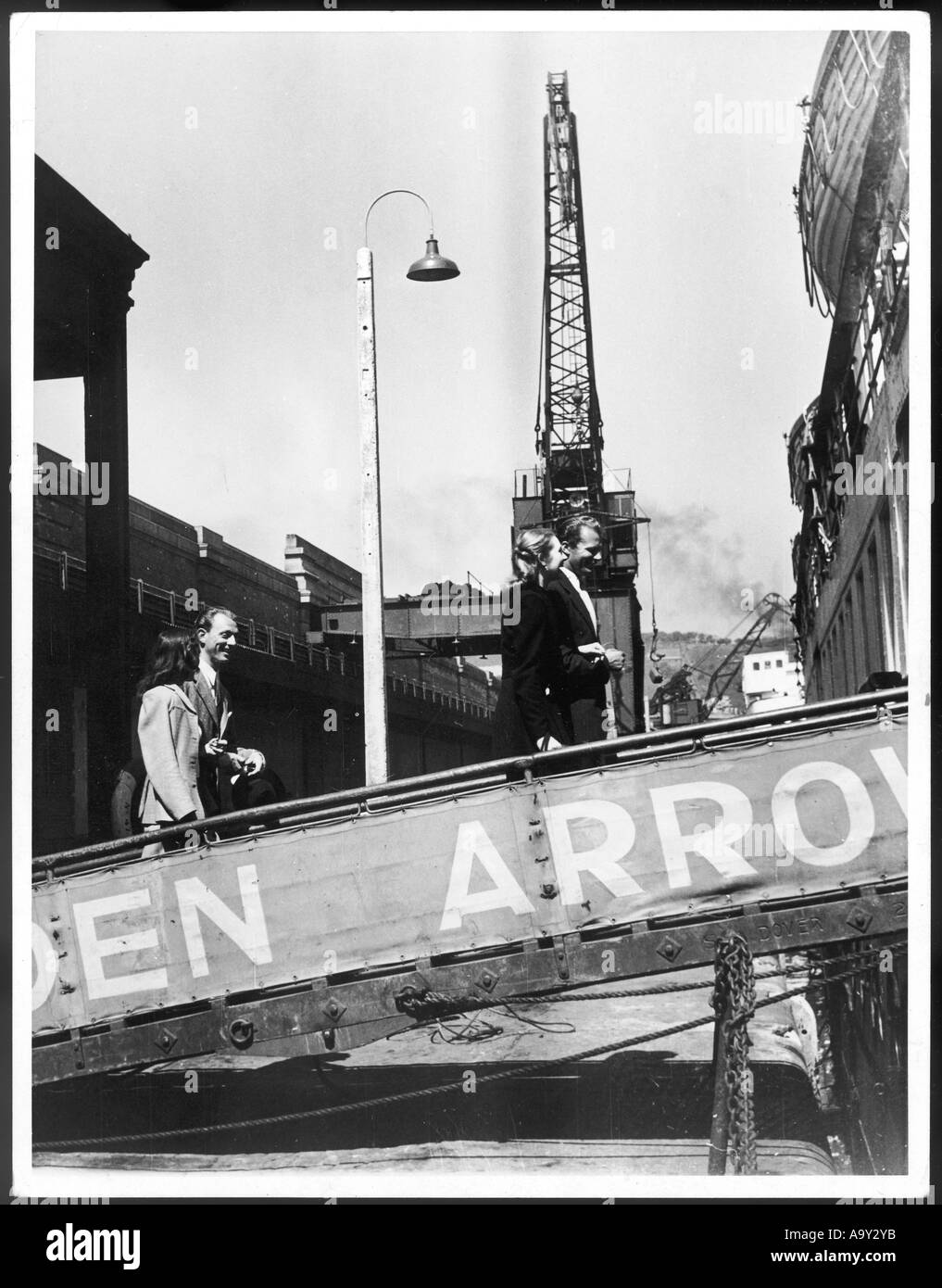 Golden arrow train hi-res stock photography and images - Alamy