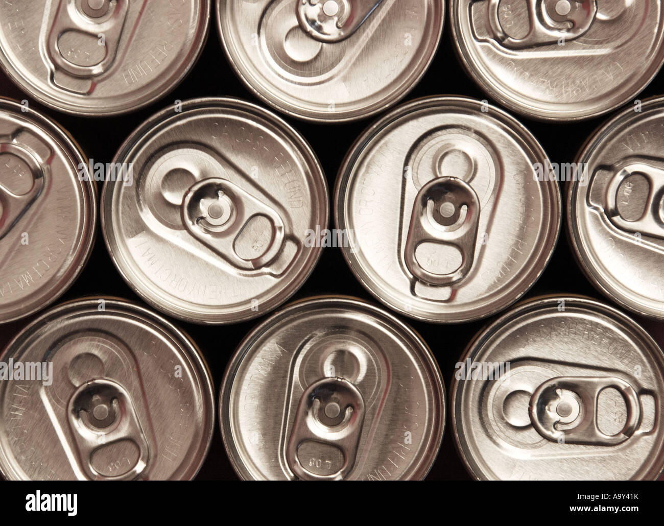 Soft drink can from above hi-res stock photography and images - Alamy