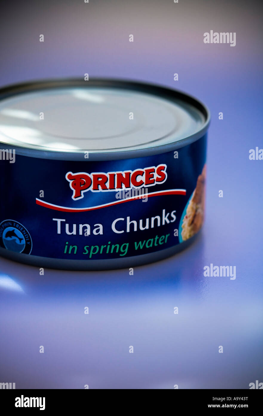 Canned tuna in a supermarket hi-res stock photography and images - Alamy