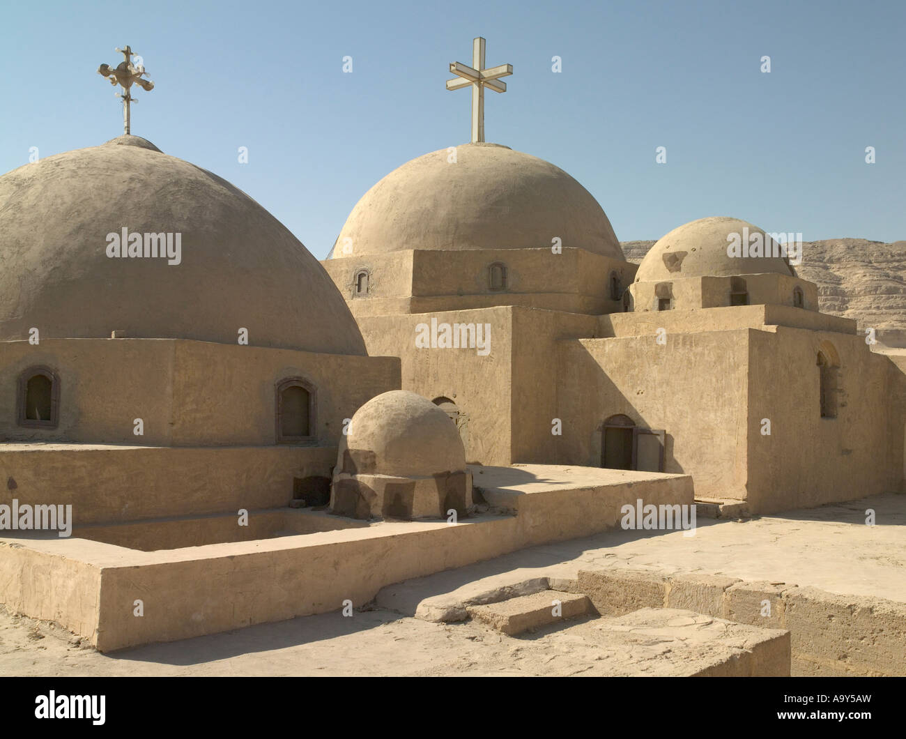 White monastery egypt sohag hi-res stock photography and images - Alamy