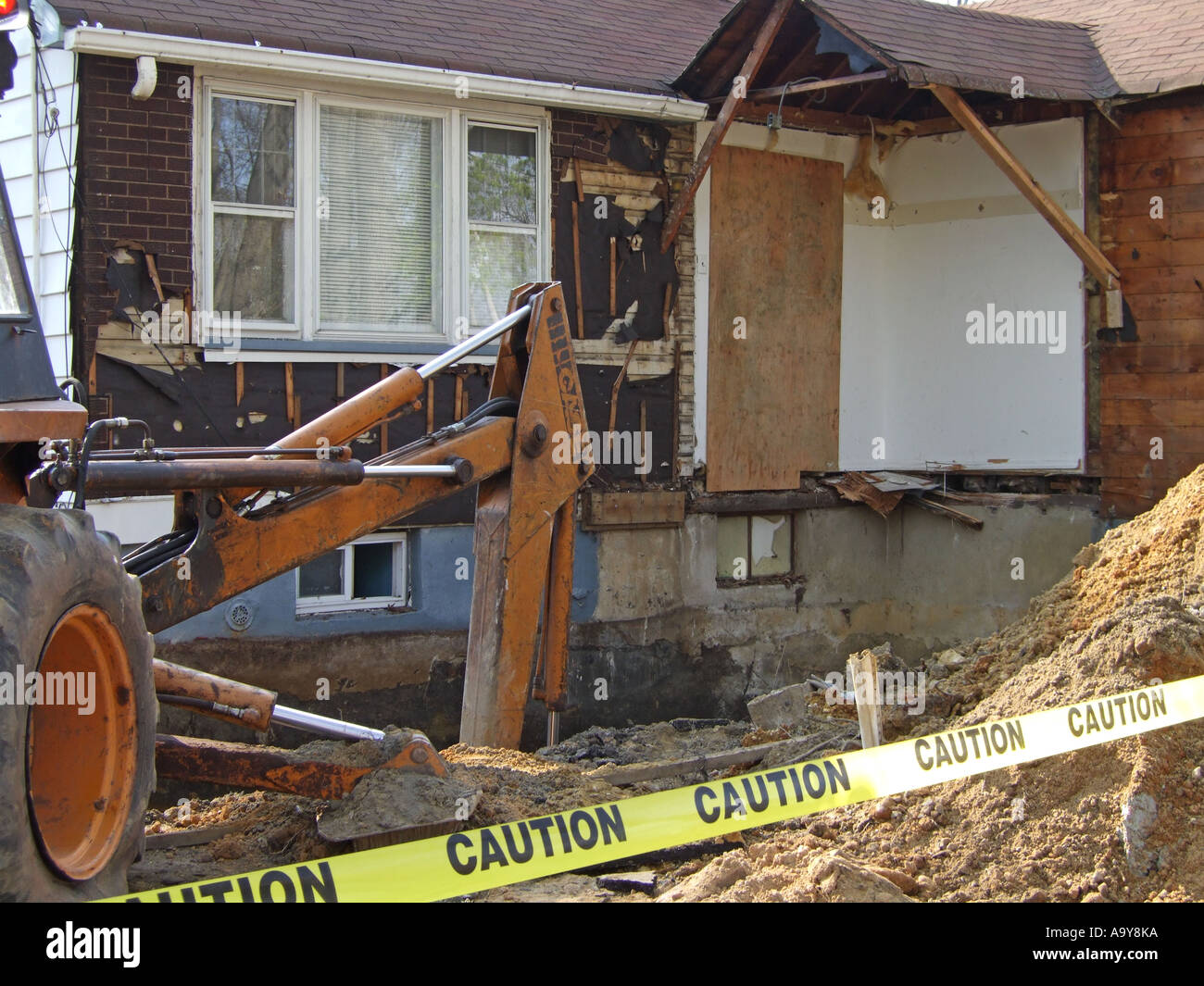 House being razed Stock Photo - Alamy