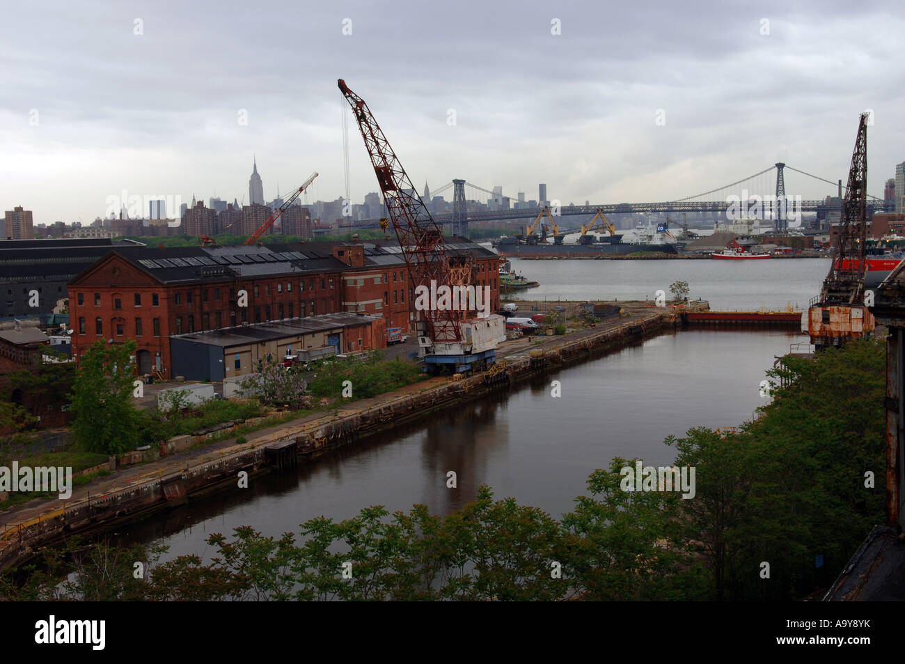 Brooklyn dry dock hi-res stock photography and images - Alamy