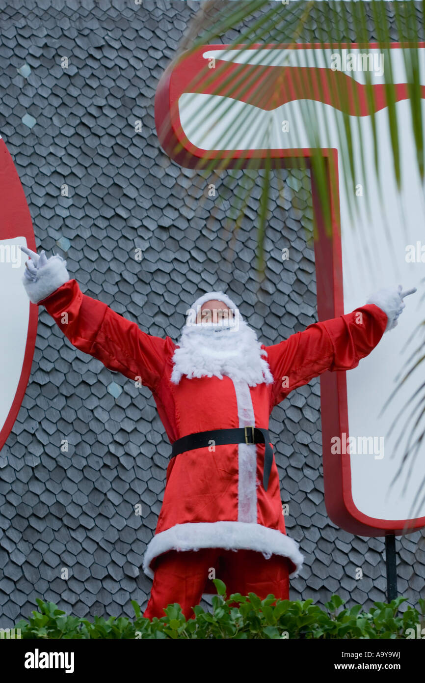 Santa claus on the roof hi-res stock photography and images - Alamy