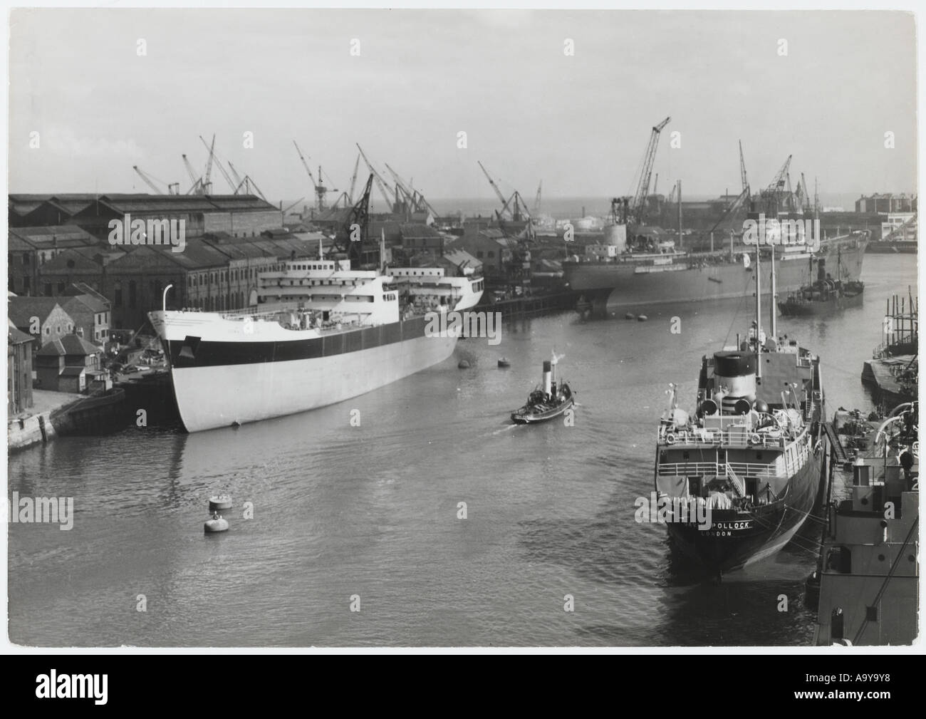 Shipyard 1950s High Resolution Stock Photography and Images - Alamy