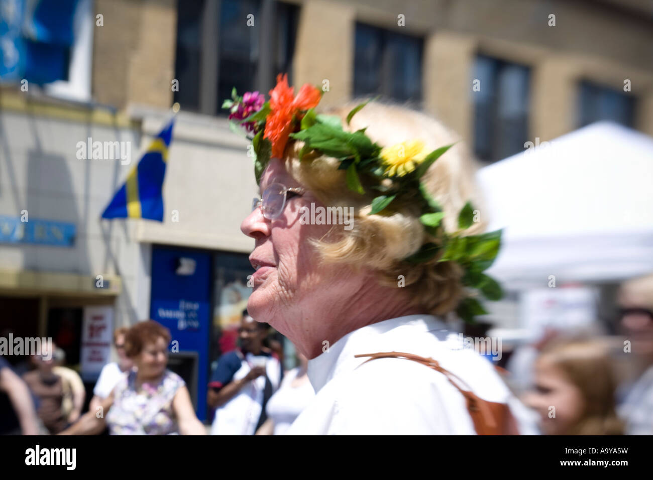 woman dancing the maypole at midsommarfest in Andersonville Stock Photo ...