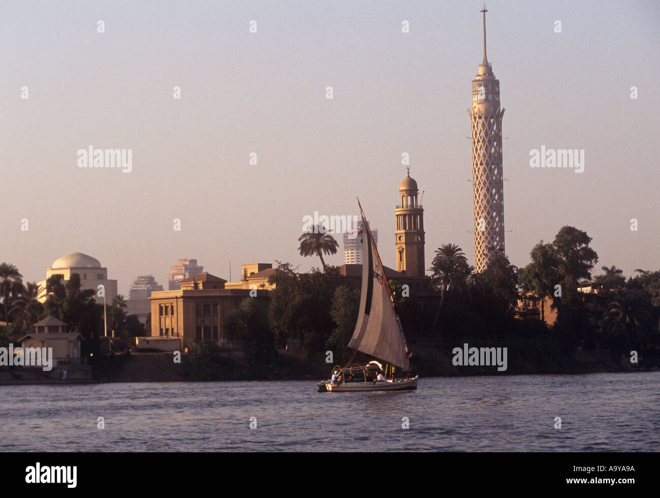 Cairo riverside waterfront egypt hi-res stock photography and images ...