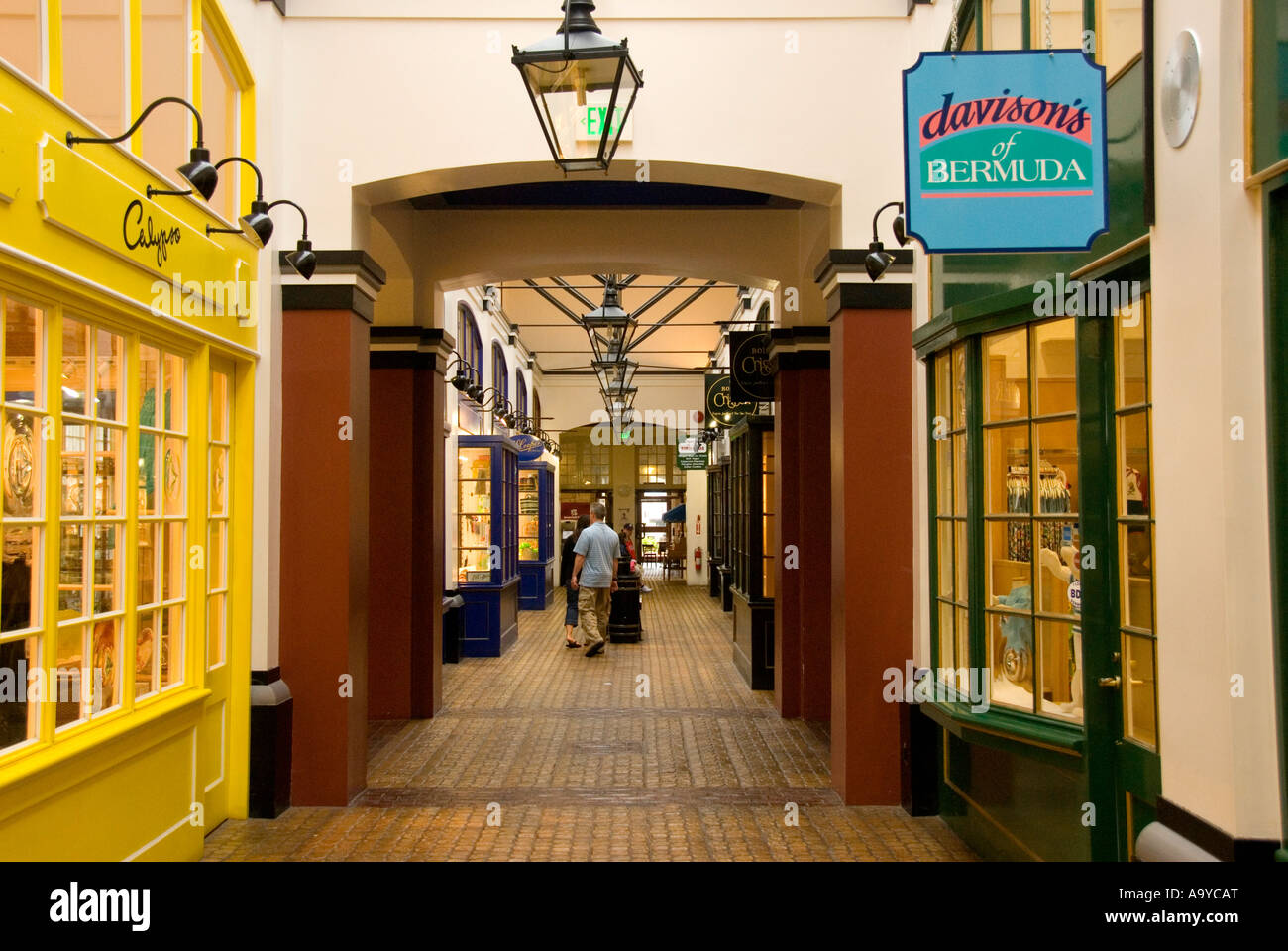 Bermuda Dockyard Clocktower shopping mall storefronts Stock Photo - Alamy