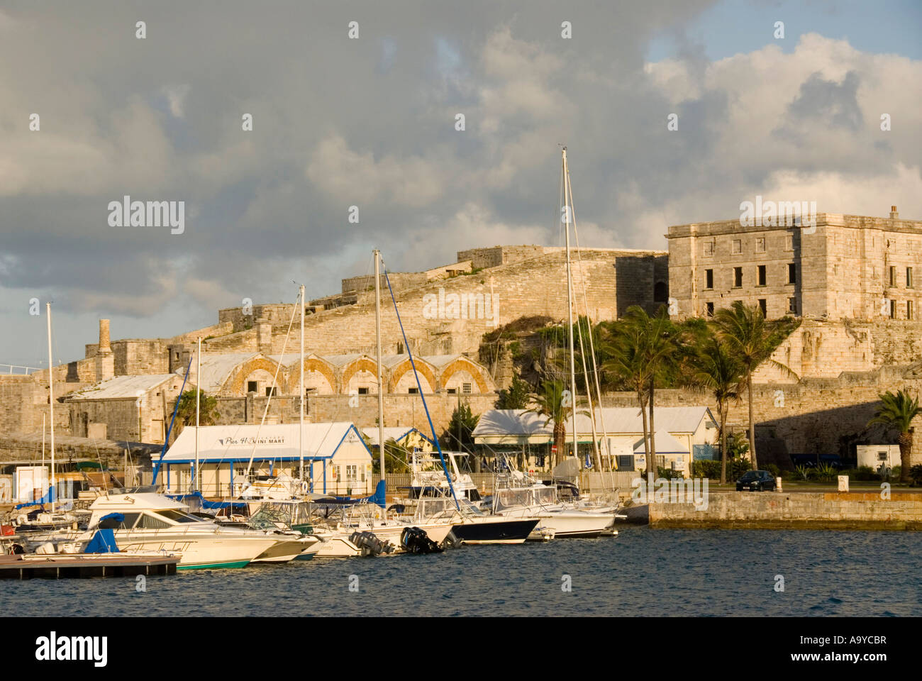 Bermuda Dockyard marina old fort Stock Photo - Alamy