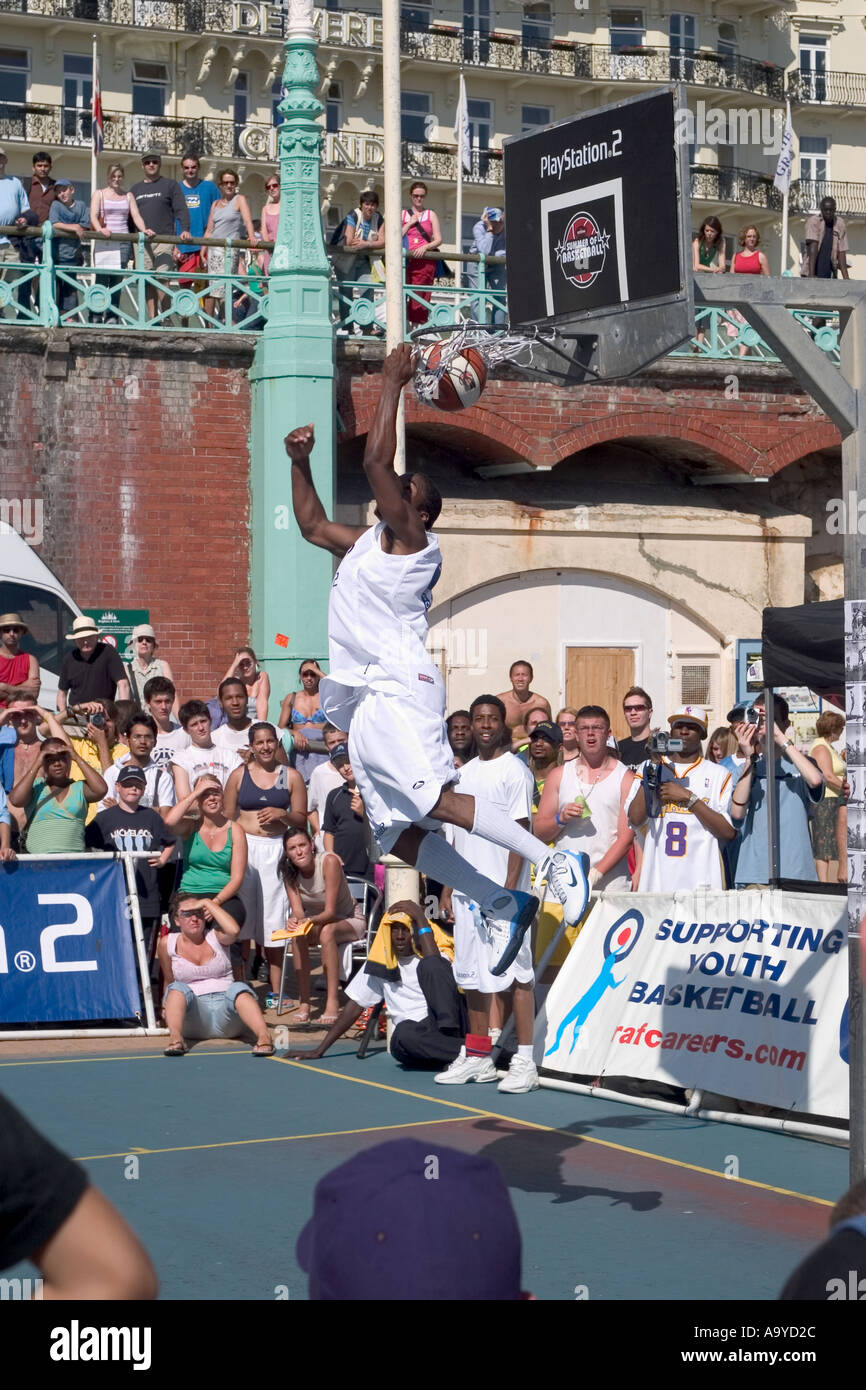 Brighton seafront basketball hi-res stock photography and images - Alamy