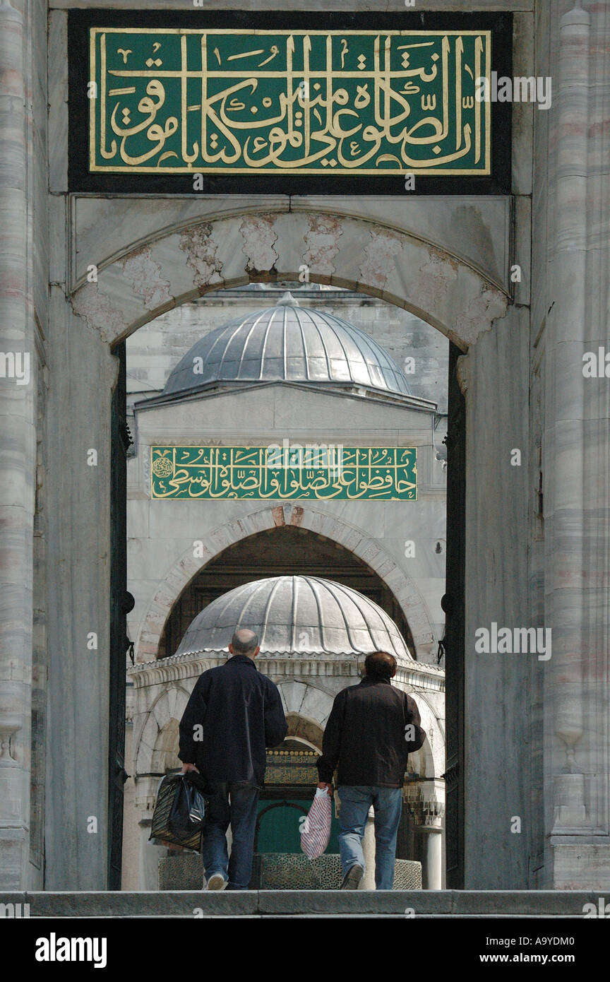 Entrance to the blue mosque, Istanbul, Turkey Stock Photo - Alamy