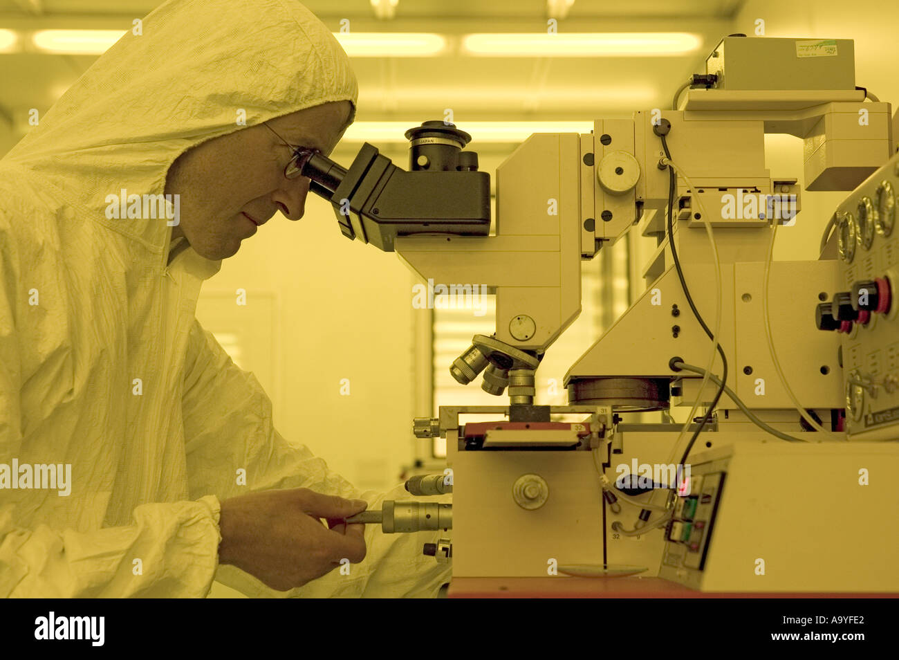 Cambridge laboratory hi-res stock photography and images - Alamy