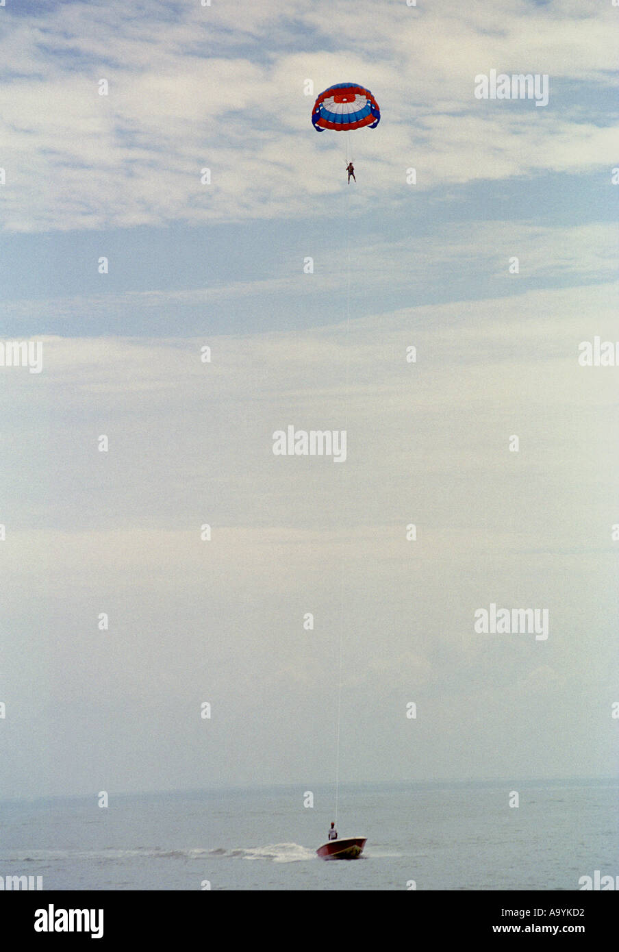 Paragliding in parachute penang hi-res stock photography and images - Alamy