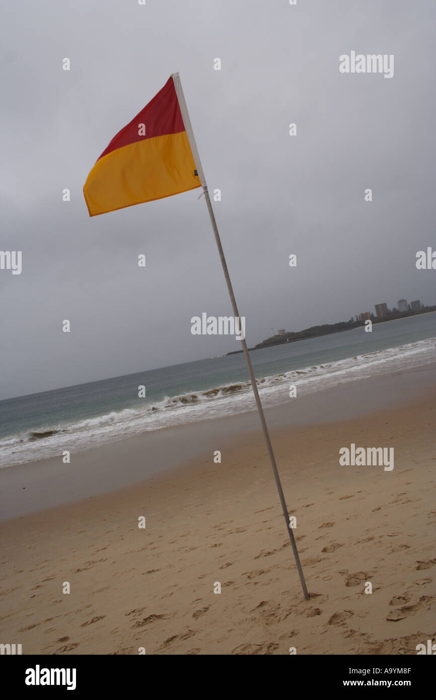 BEACH SAFETY FLAG MOOLOOLABA BEACH QUEENSLAND AUSTRALIA BAPD1612 Stock ...