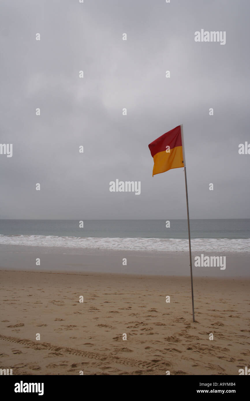 BEACH SAFETY FLAG MOOLOOLABA BEACH QUEENSLAND AUSTRALIA BAPD1620 Stock ...
