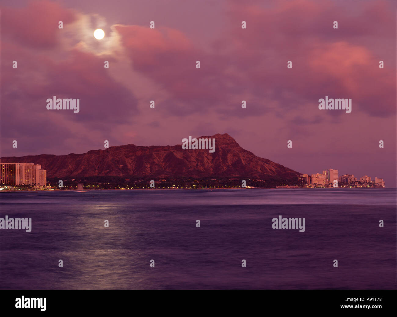 Full moon over volcano hi-res stock photography and images - Alamy