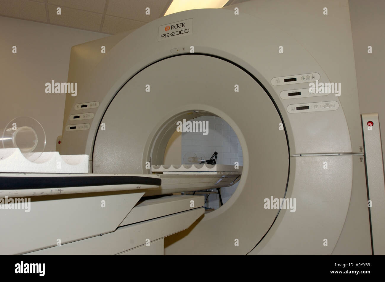 Industrial resonance hi-res stock photography and images - Alamy