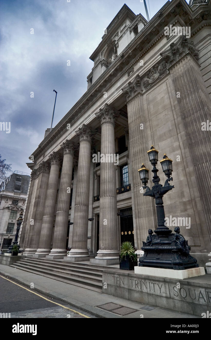 Old Willis Group Headquarters 10 Trinity Square London Stock Photo - Alamy