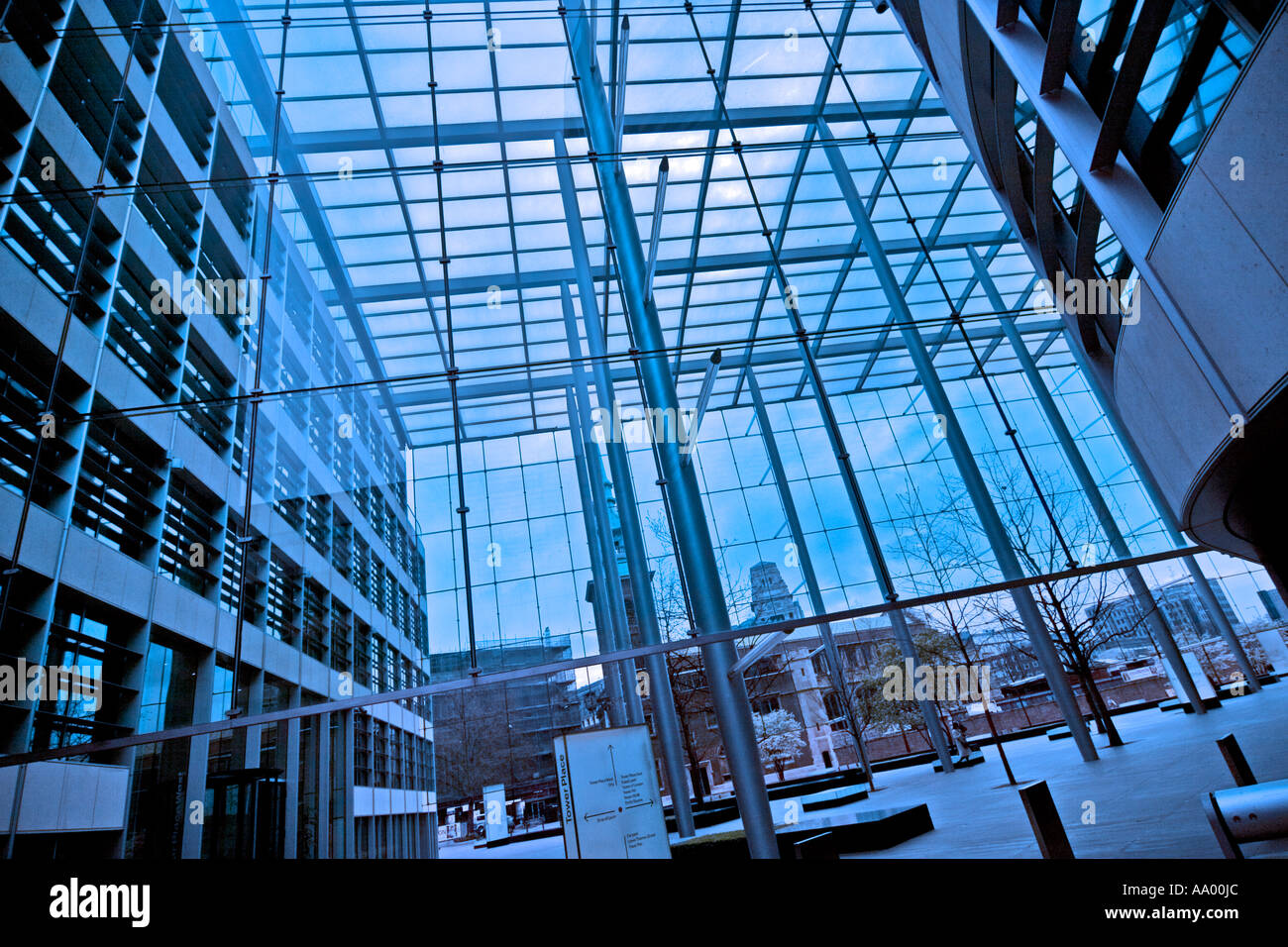 Marsh and mclennan hi-res stock photography and images - Alamy