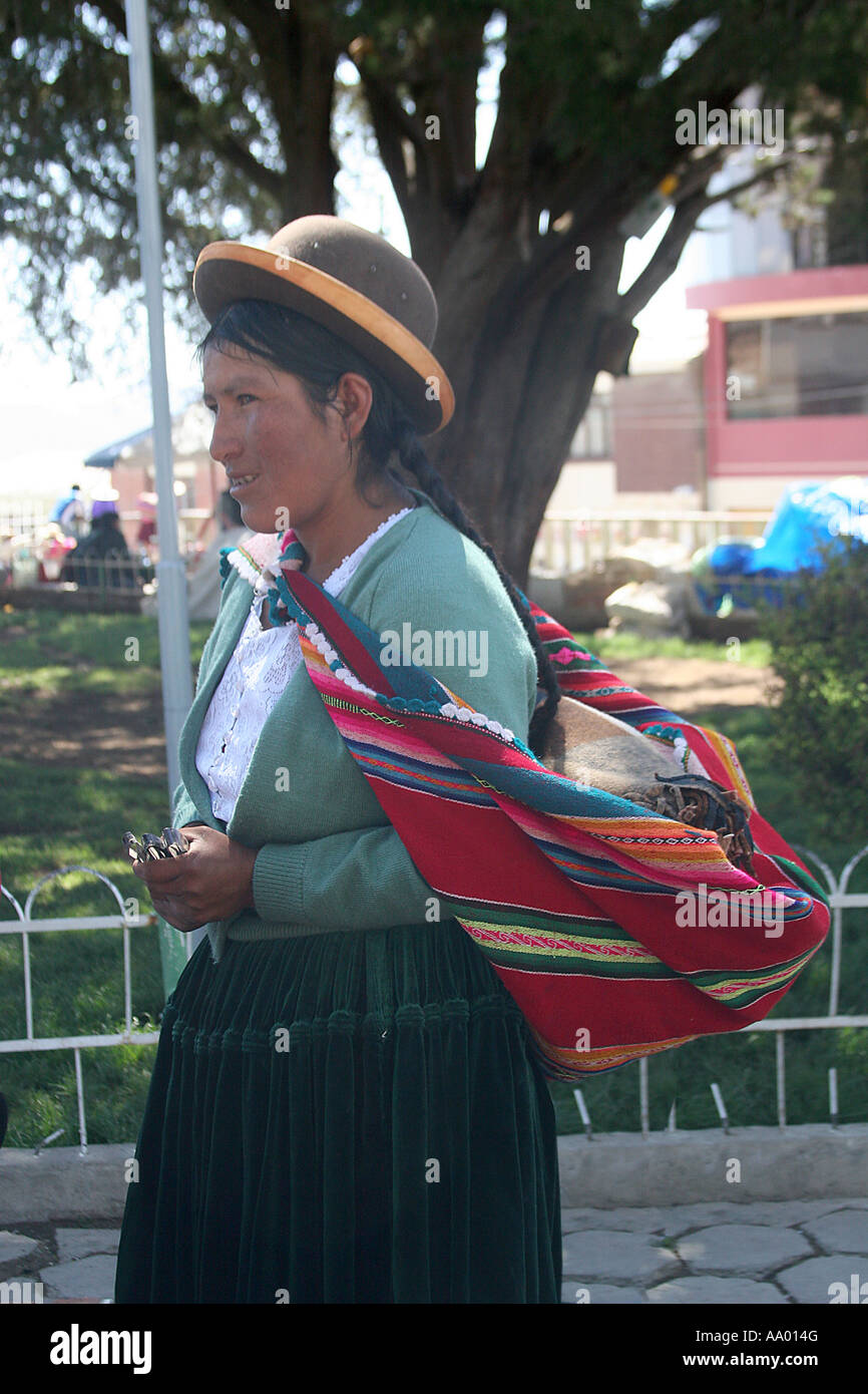 Traditional Bolivian woman wearing a bowler hat in Llallagua, Potosi ...