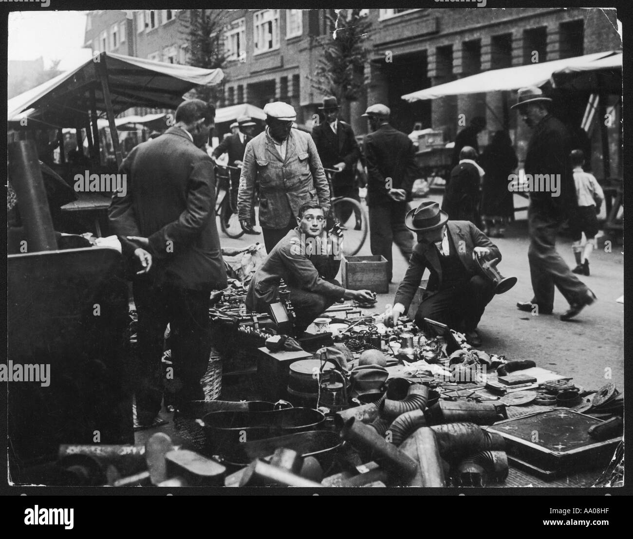 1930s markets hi-res stock photography and images - Alamy