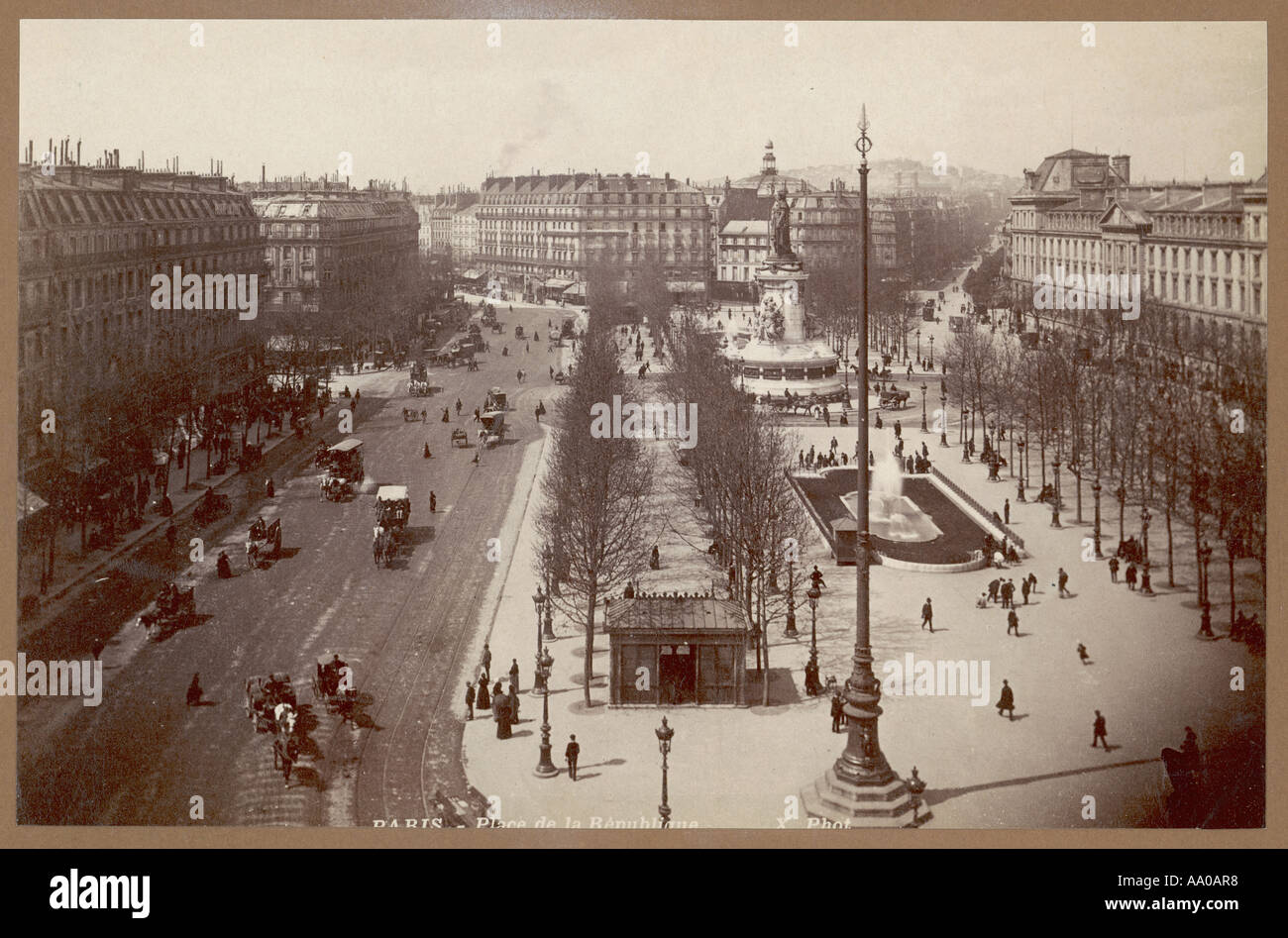 Place de la republique paris aerial hi-res stock photography and images - Alamy