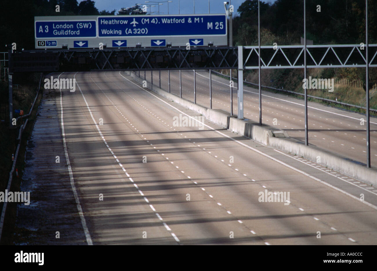 Motorway closed sign hi-res stock photography and images - Alamy